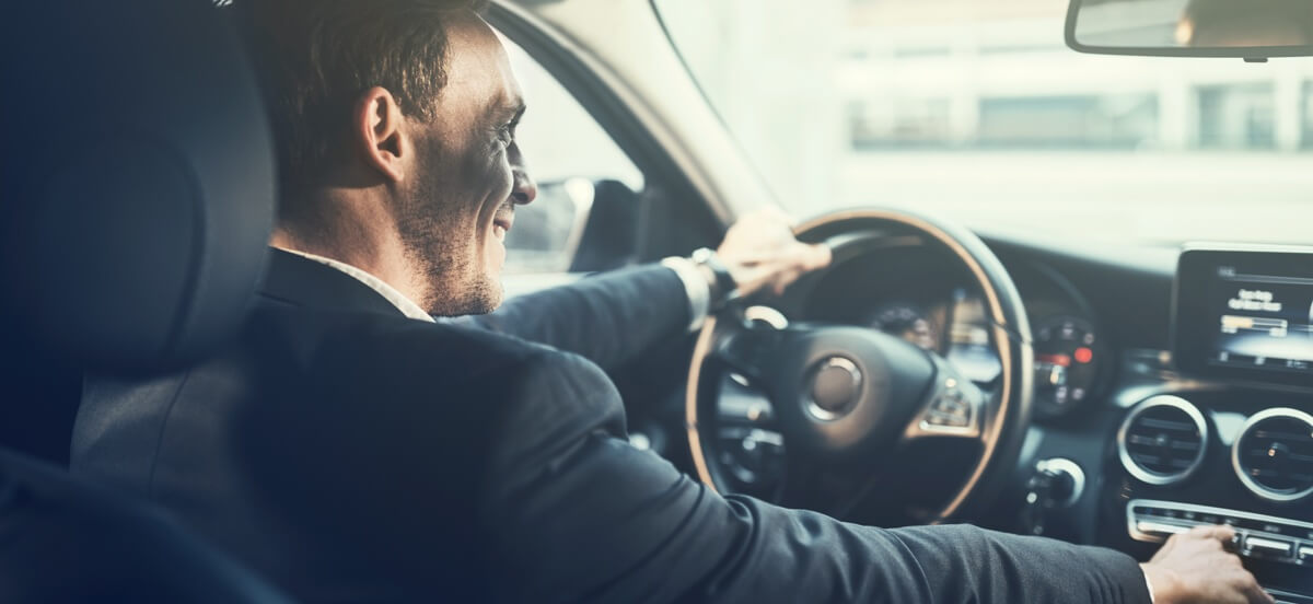 What is the most recommended type of music for driving? | Emesa M-30